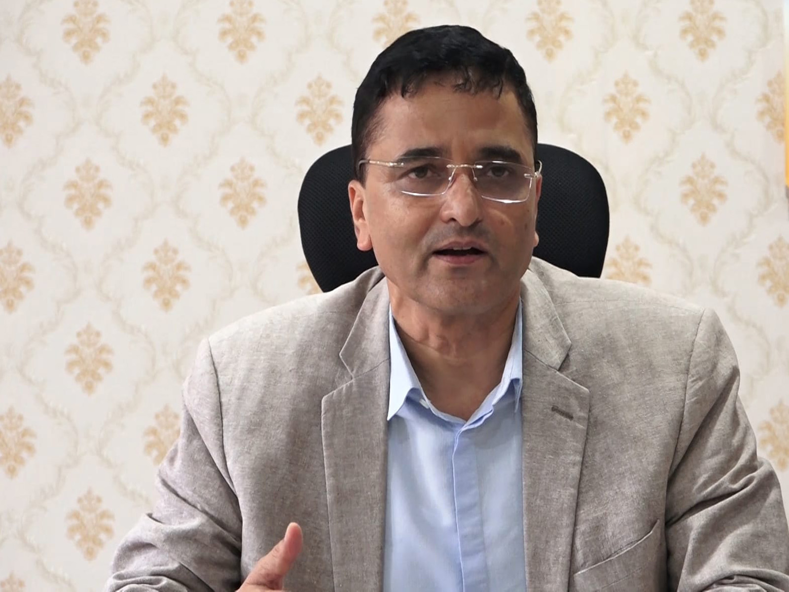 जनयुद्ध दिवस' बिदाकाे निर्णयमा योगेश भट्टराईकाे टिप्पणी - Global Force ...